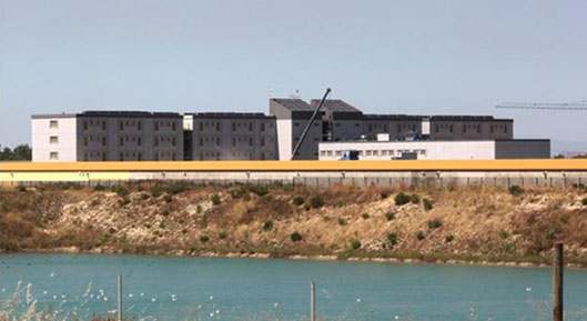 Il carcere di Uta è un inferno: risse, tentativi di suicidio e ...