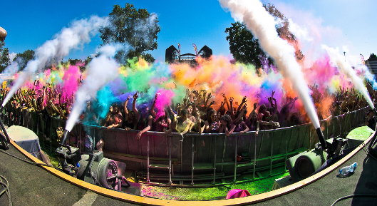Holi Dance Festival Beach Edition: festa in spiaggia ad Alghero ...
