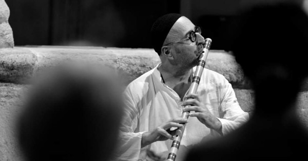Il flauto bansuri incanta Genova: Mauro Uselli all’Open Stage - Alghero Eco